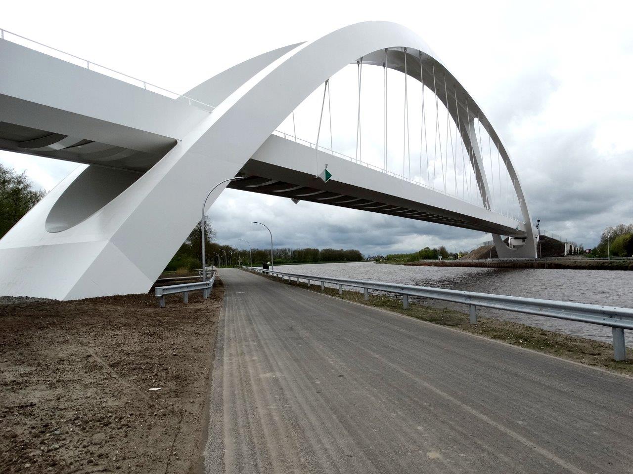 Spoorbrug Zuidhorn klaar en heet Bert Swartbrug | ProRail