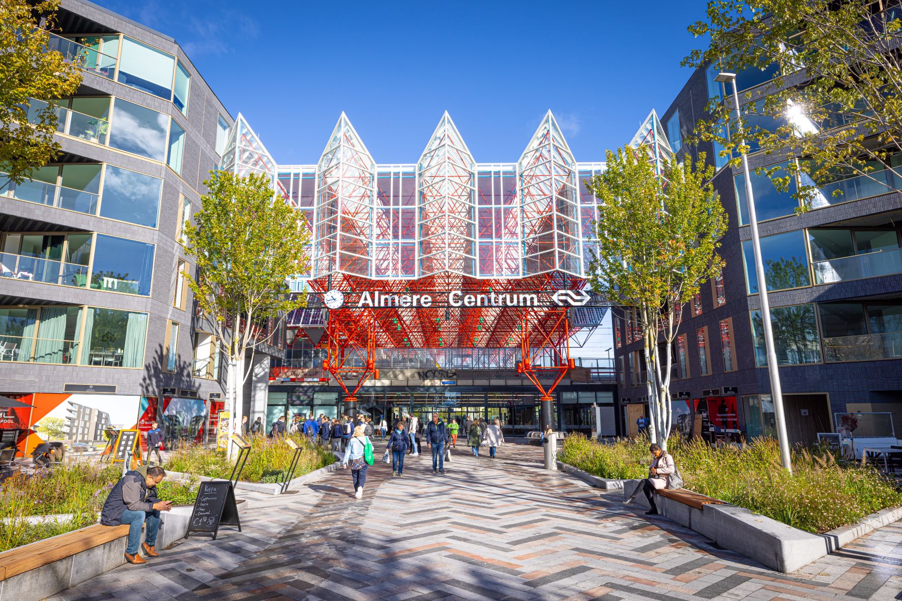 Opening Almere Centrum | ProRail
