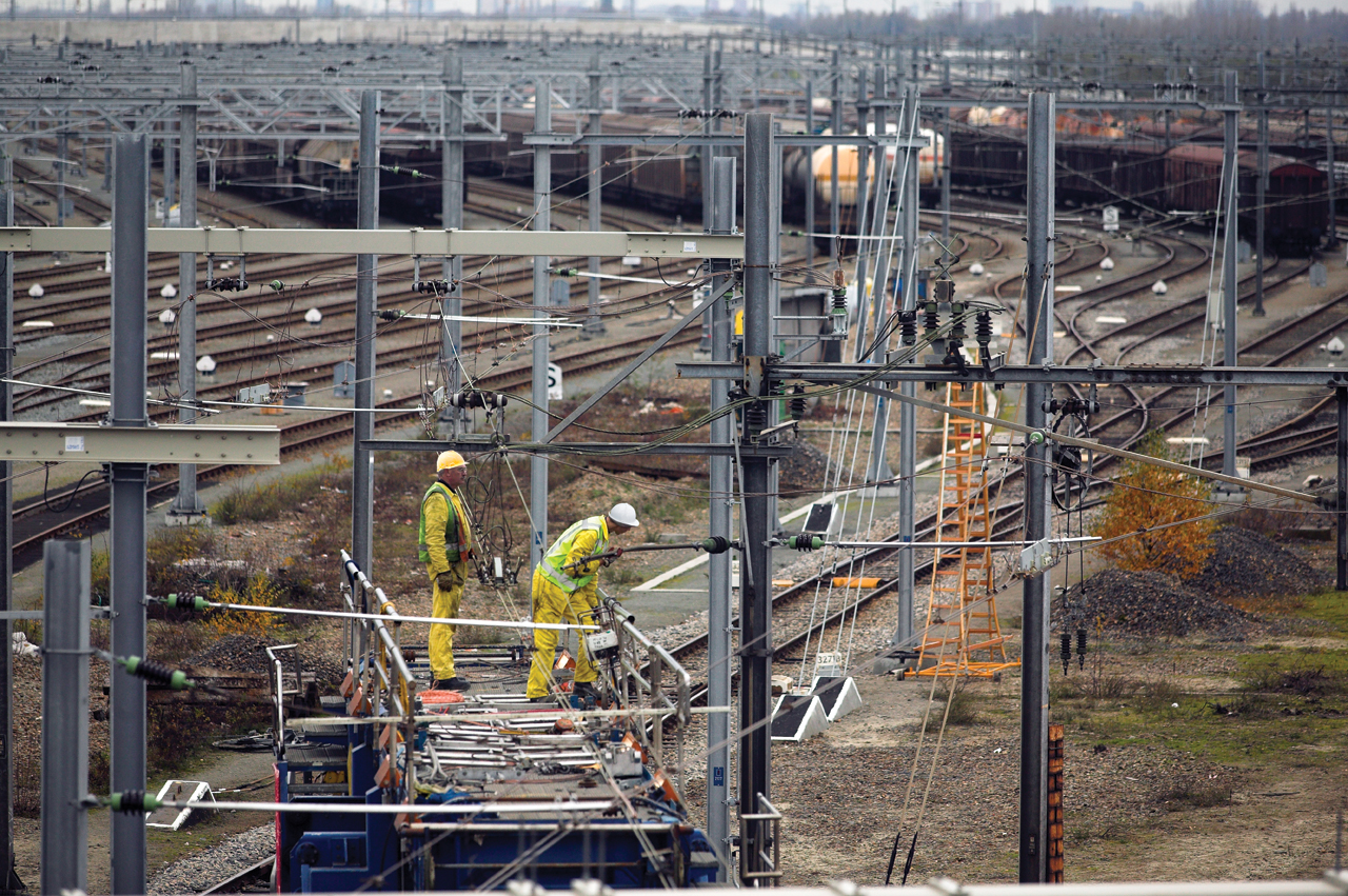 ProRail hervat aanbestedingsproces spooronderhoud | ProRail