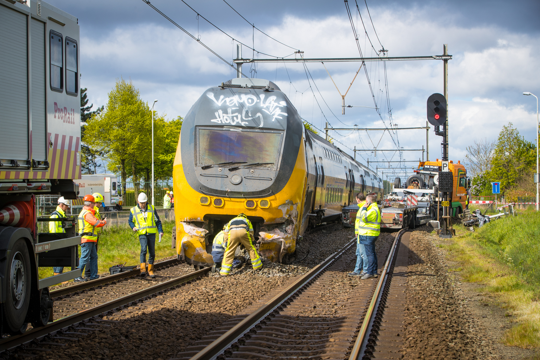 Botsing op bewaakte overweg bij Wouw | ProRail