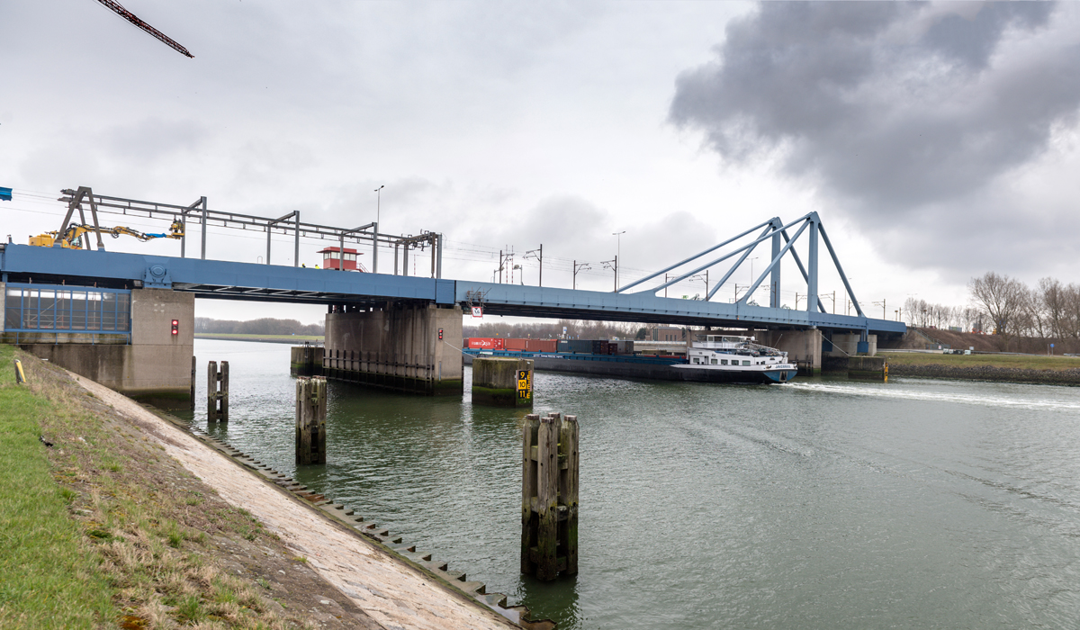 Foto's: werk op de Suurhoffbrug | ProRail