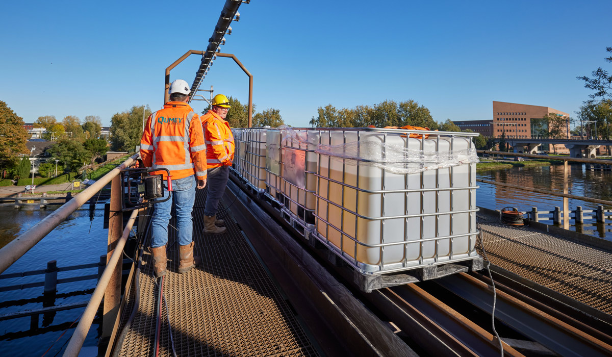 Werkzaamheden aan Lage Gouwespoorbrug lopen op schema | ProRail