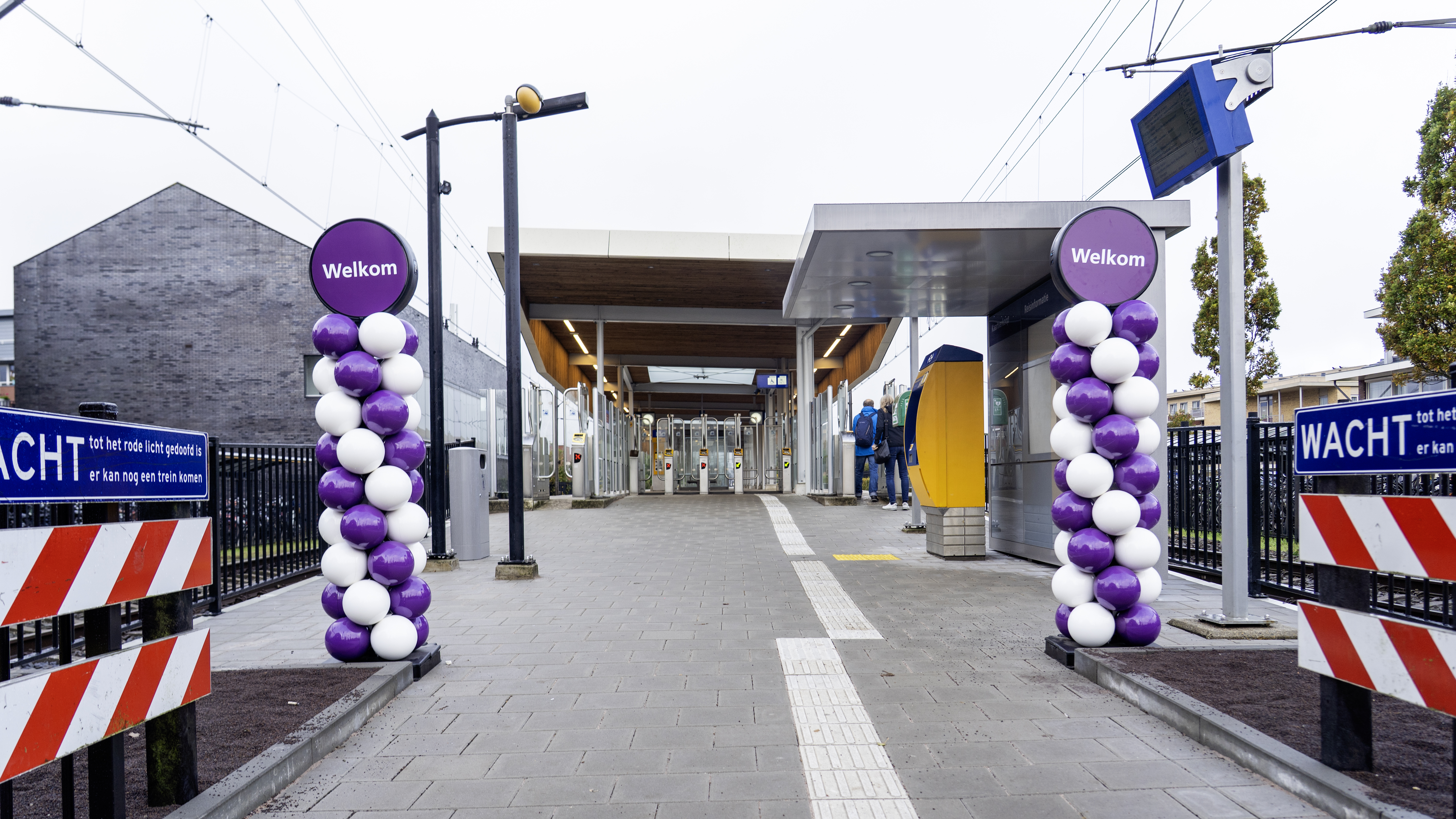Station Heiloo na maanden bouwen feestelijk geopend | ProRail
