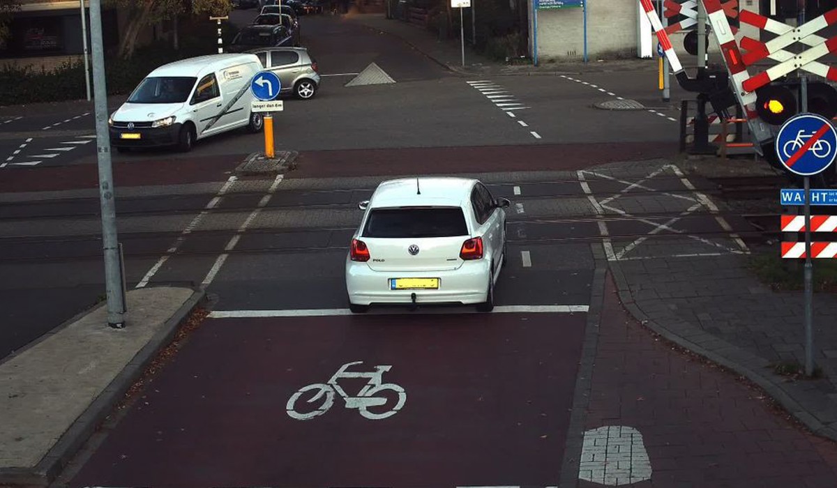 ProRail plaatst ‘flitscamera’s’ bij overwegen | ProRail